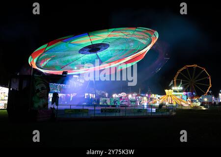 Wallingford Fun Fair at Night - Friday 27th September 2024 Stock Photo ...