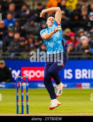 England's Matthew Potts during day one of the First Rothesay Test match ...