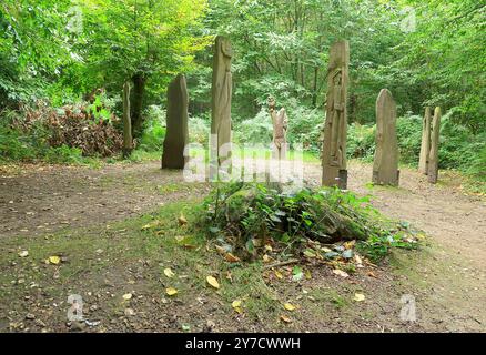 Wooden circle in Trosley country park Stock Photo - Alamy