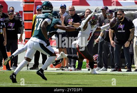 Philadelphia Eagles' Quinyon Mitchell (27), center, celebrates an ...