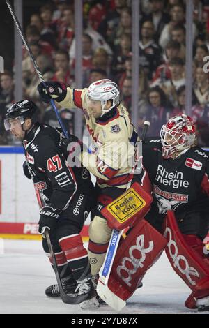 Cole Maier (Nuremberg Ice Tigers, #14) in front of Adam Brooks (EHC Red ...