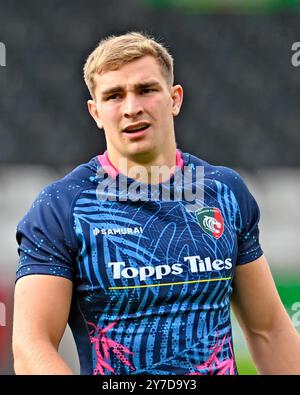 Leicester Tigers Jack Van Poortvliet during a scum during line out ...