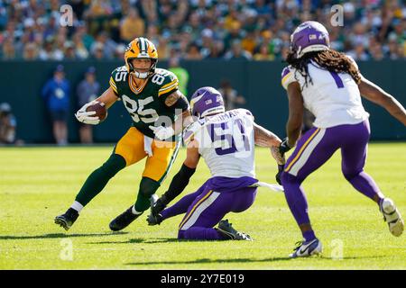 Minnesota Vikings linebacker Blake Cashman (51) sacks Green Bay Packers ...