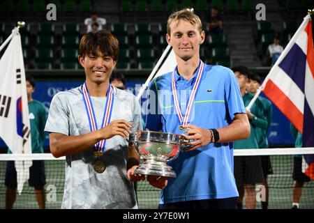 Osaka, Japan. 28th Sep, 2024. Naoya Honda (JPN) Tennis : Boys Doubles ...