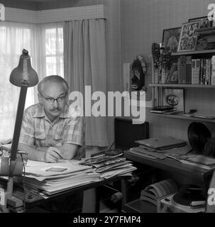Actor, writer and storyteller David Kossoff at home with his wife ...