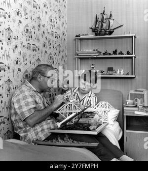 Actor, writer and storyteller David Kossoff at home with his son Stock ...