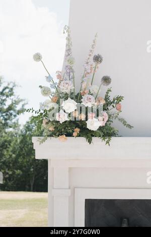 wedding decor, flowers and floral design at the banquet and wedding ...