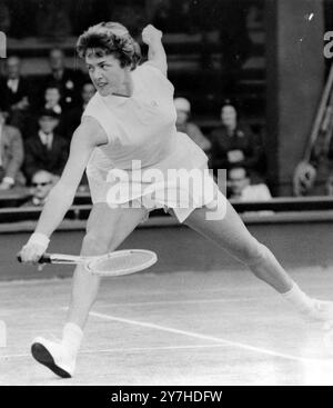 TENNIS WIMBLEDON SINGLES MARGARET SMITH AND NORMA BAYLON SHAKE HANDS ...