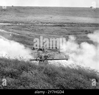 WARMINSTER SCHOOL OF INFANTRY ; 12 JUNE 1964 Stock Photo - Alamy