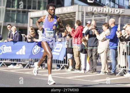 Tadese Takele Ethiopia on Potsdamer Platz at the 50th BMW Berlin ...