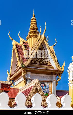 Gabled tower at an entrance to the Ramayana frescoes gallery and roof ...