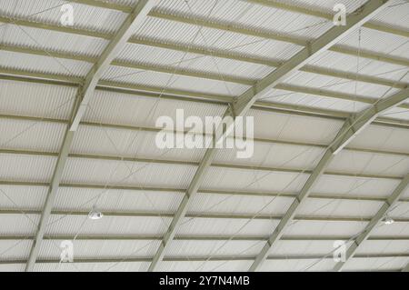 lightweight steel roof truss Stock Photo - Alamy