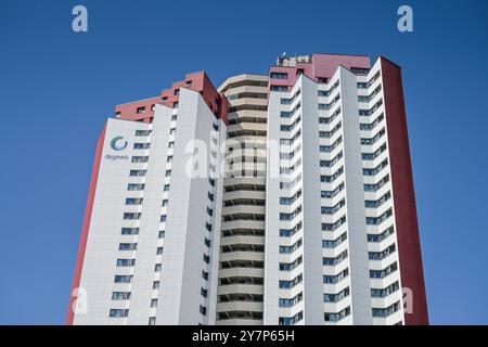 Residential high-rise, Zwickauer Damm 12, Gropiusstadt, Neukölln ...