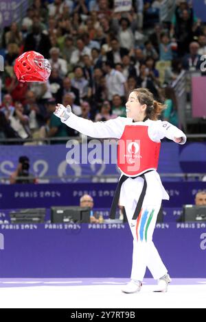Zakia KHUDADADI of the Refugee Paralympic Team celebrates after winning ...