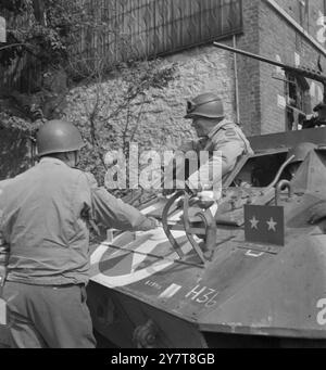 AMERICAN CORPS COMMANDER IN EUPEN - Lightning JoePhoto shows:- Maj.-Gen ...