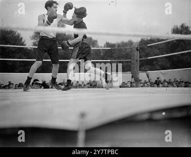 OPEN AIR BOXING IN LONDON PARK The Oxford House Boxing Club held their ...