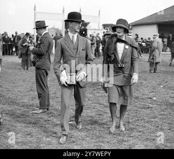 Epsom Spring Meeting at Epsom racecourse . Lord and Lady Carnarvon ...