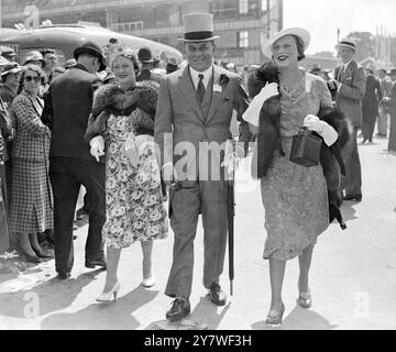 At the Royal Ascot race meeting - Earl Beatty and his fiancee , Mrs ...