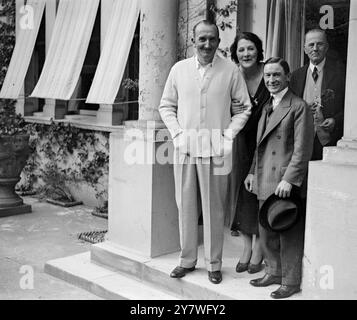 Epsom , Surrey . Mr Tom Walls , comic actor and producer and race horse ...