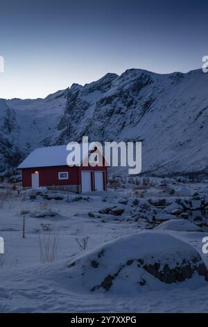 Winter in the Trömso region, Tromvik, typical traditional house with ...
