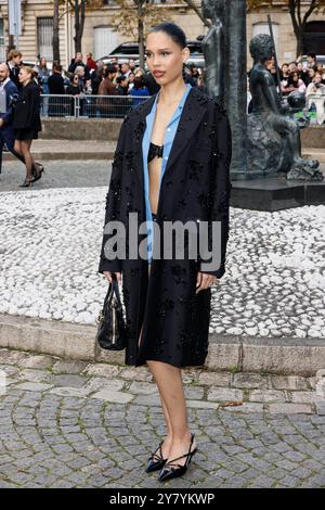 Nara Aziza Smith attends The Fashion Awards 2024 at the Royal Albert ...