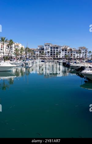 Duquesa beach in the municipality of Manilva, Andalusia Stock Photo - Alamy