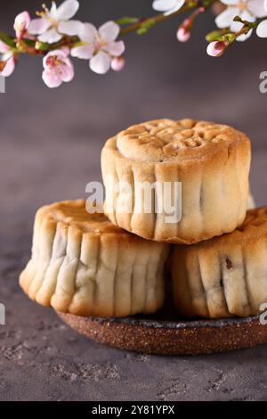 moon cake yuebing traditional chinese holiday food Stock Photo - Alamy