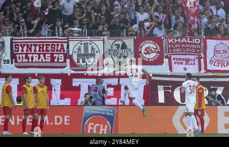 Football match, Vincenzo GRIFO SC Freiburg takes a cross, Voith-Arena ...