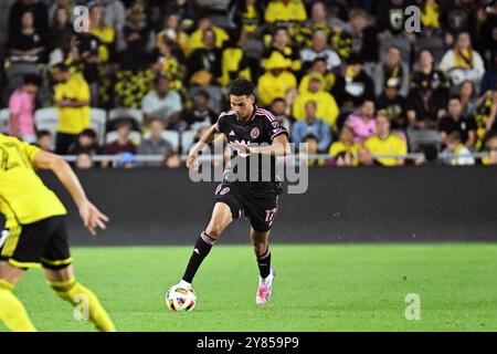 Inter Miami defender Ian Fray, left, loses the ball to Houston Dynamo ...