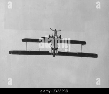 Aviation 955 - Stunting & Formation Flying (See Also: Robin 2160 Plane ...