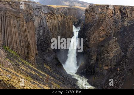 Litlanesfoss (Studlabergsfoss) waterfall in Hengifossa in Fljotsdalur ...