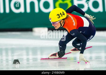 Zoe Florence Deltrap competing on the Women's 500m Semi-Finals on Day 2 ...