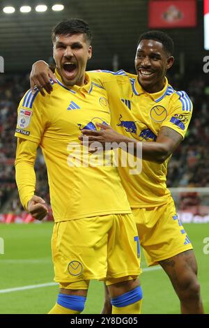Leeds United's Joel Piroe celebrates scoring their side's second goal ...