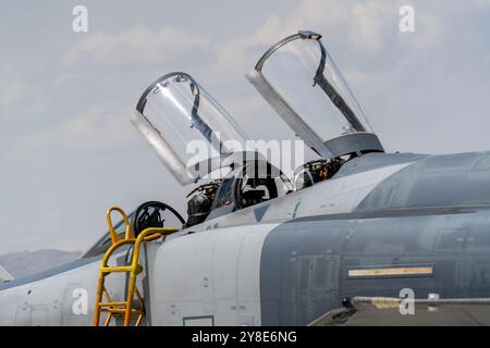 Open canopies of a fighter jet Stock Photo - Alamy
