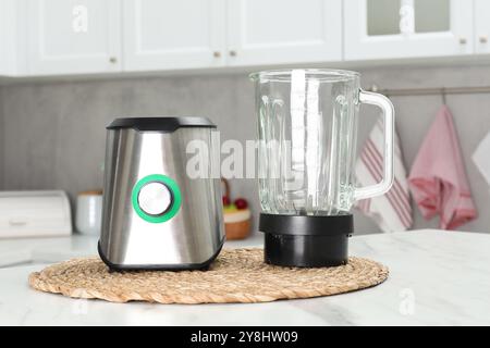 Blender kit on white marble countertop in kitchen Stock Photo - Alamy