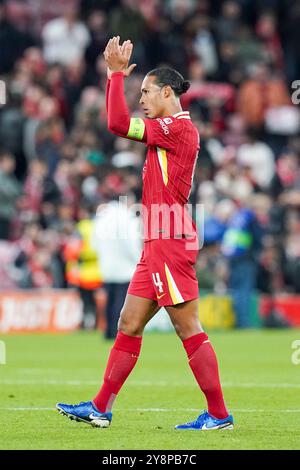 Liverpool defender Virgil van Dijk (4) during the Nottingham Forest FC ...