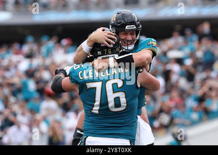 Jacksonville Jaguars guard Ezra Cleveland (76) enters the field during ...