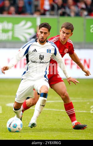Giovanni Haag (Fortuna Duesseldorf, #06), William Mikelbrencis (Hamburger SV, #02), Matthias ...