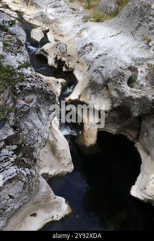 Horma Canyon. Kure Mountains National Park. Horma Canyon hiking trail ...