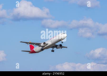 The Iberia Airbus A321 taking off at Helsinki-Vantaa airport Stock ...
