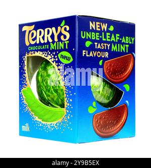 Terry's milk chocolate mint made with natural mint flavour in a 145g ...
