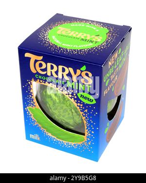 Terry's milk chocolate mint made with natural mint flavour in a 145g ...