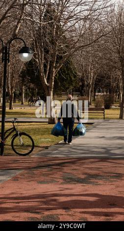 Social life park located within the city Stock Photo - Alamy