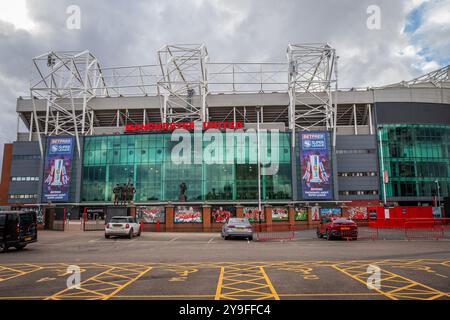 View of the main entrance of Manchester United stadium, Old Trafford ...