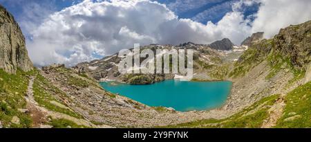 The beautiful Lac Blanc high in the French Alps near Chamonix Mont ...