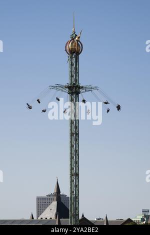 Star Flyer chain carousel at a height of 80 metres, Tivoli Amusement ...