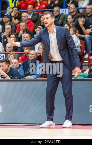 Coach Tiago Splitter of Paris Basket During the French championship ...