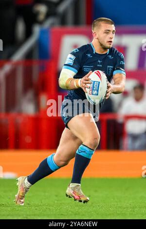 Mikey Lewis of Hull KR breaks with the ball during the 2025 Betfred ...