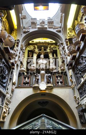 JOHN SOANE'S MUSEUM LONDON THE DOME AREA WITH A MARBLE BUST OF SOANE ...