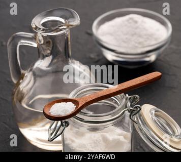Baking soda and mineral water - Healthy food Stock Photo - Alamy